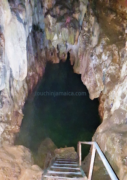 Roaring River and Caves * Westmoreland